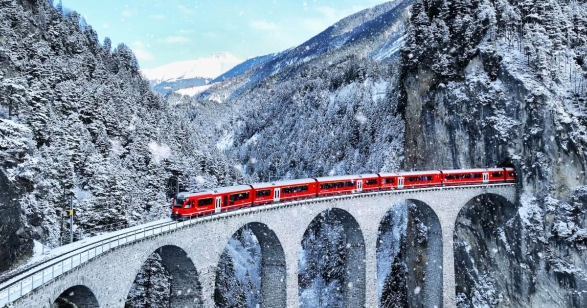 Desde Milán: Tren Bernina, Alpes suizos y excursión de un día a St ...