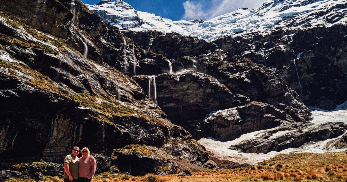Queenstown Helicopter Tour | 1hr Earnslaw Burn & Waterfalls | GetYourGuide