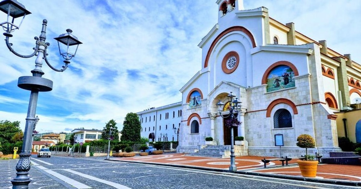 Padre Pio's Shrine und Pietrelcina Private Tour | GetYourGuide