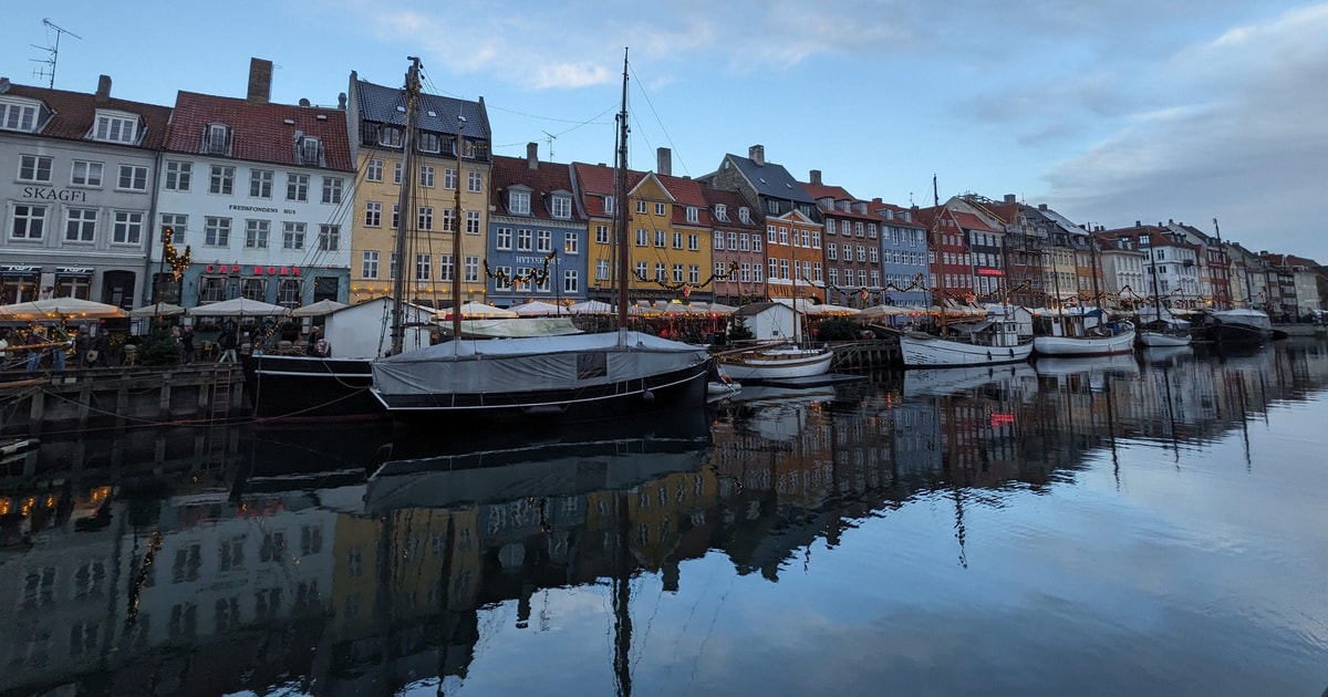 El paseo marítimo - Visita guiada de Copenhague por el agua en francés ...