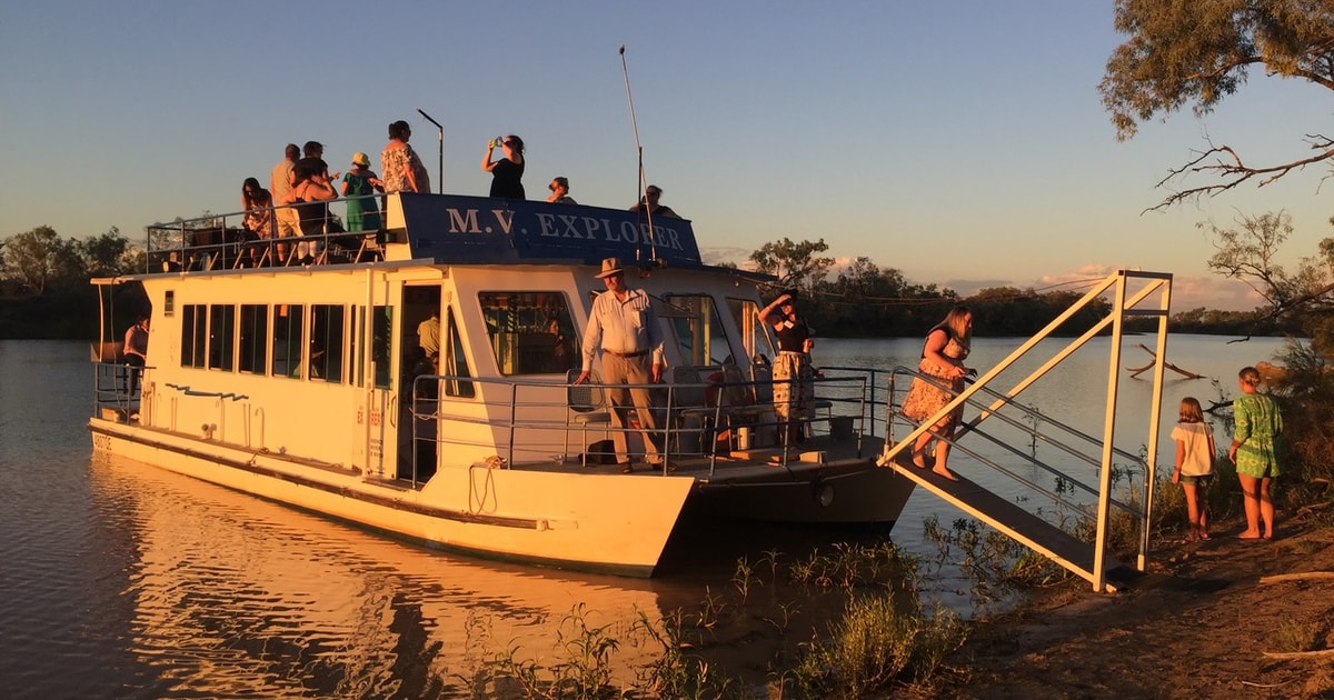 Longreach: Rejs o zachodzie słońca Drover's oraz kolacja i pokaz ...