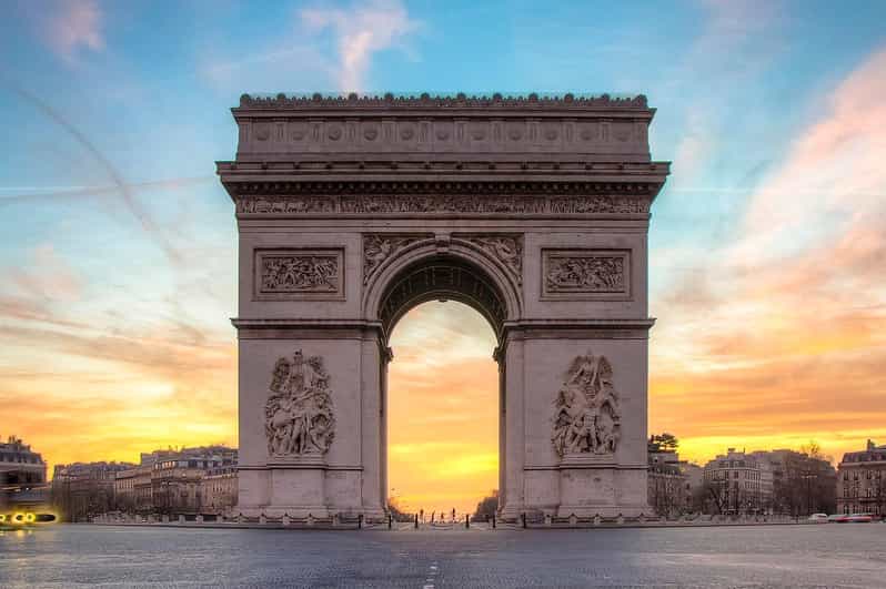 Arc de Triomphe Rooftop: Unveil History & Breathtaking Views | GetYourGuide
