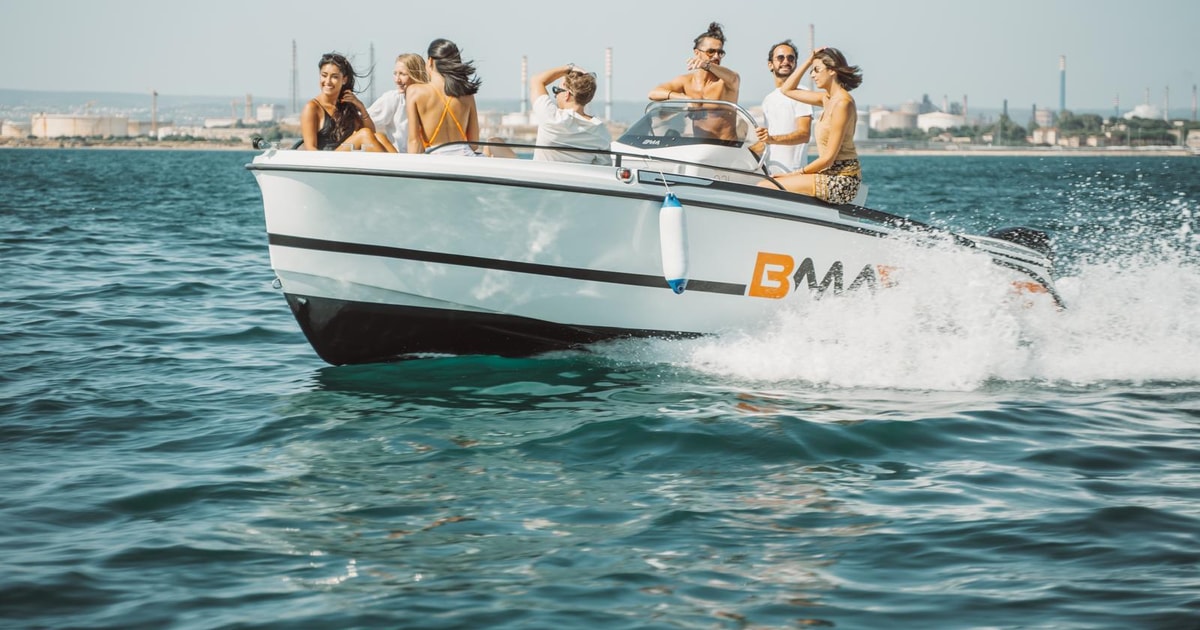 Taranto: Sonnenuntergangserlebnis auf dem Boot mit Aperitif | GetYourGuide