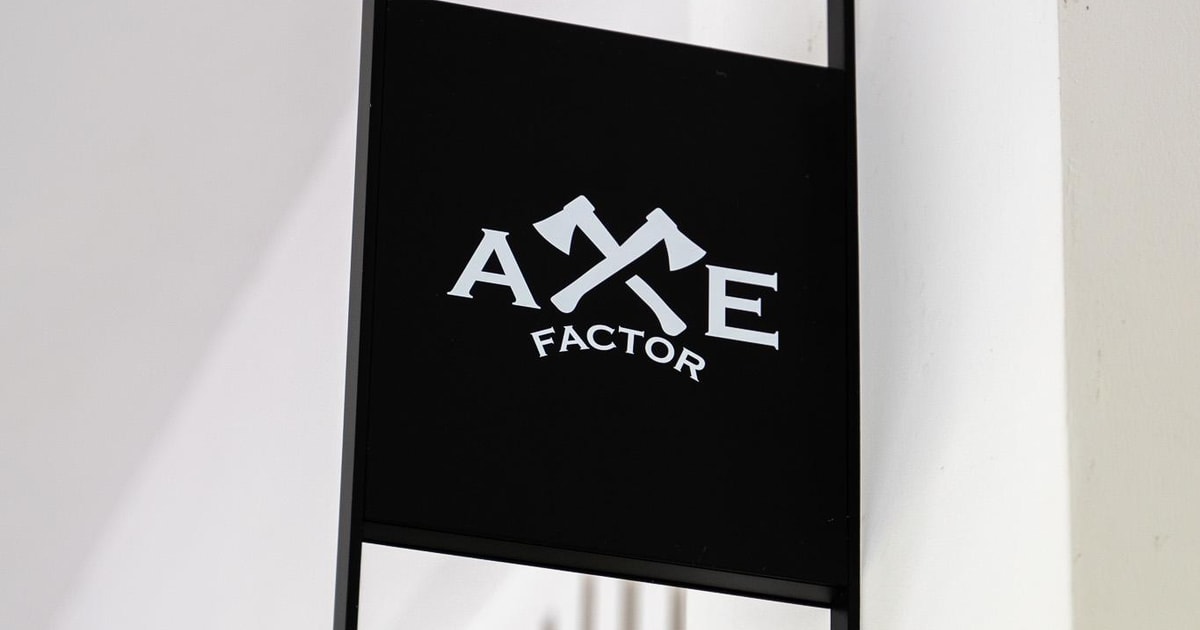 Singapore: Axe Factor (Axe Throwing Experience) | GetYourGuide