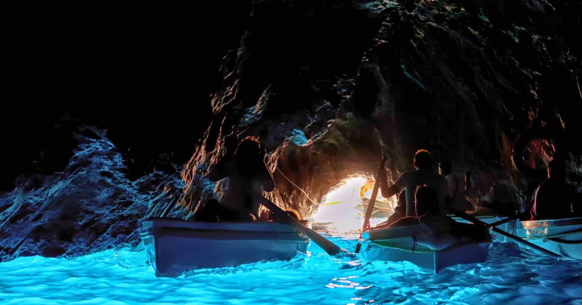 Capri: 3-stündige private Bootstour mit Besuch der Blauen Grotte ...