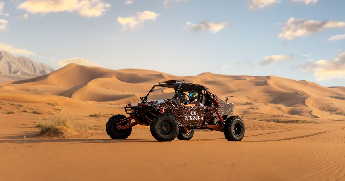 Desde Dubai: Experiencia en buggy Zerzura + Cena de 3 platos | GetYourGuide