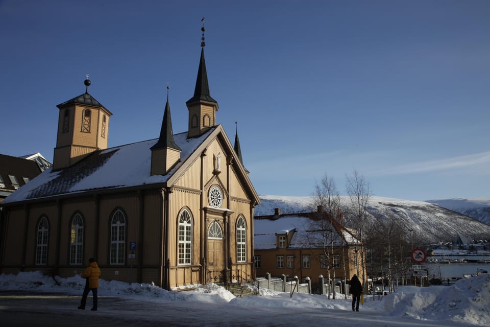 Tromsø: Midnight Concert Ticket at the Tromsø Cathedral | GetYourGuide