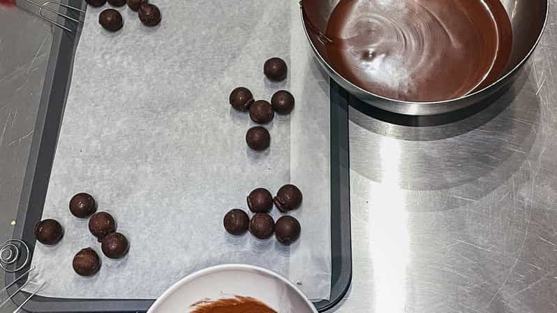 Brussels: Belgian Chocolate Making Workshop with Tastings | GetYourGuide