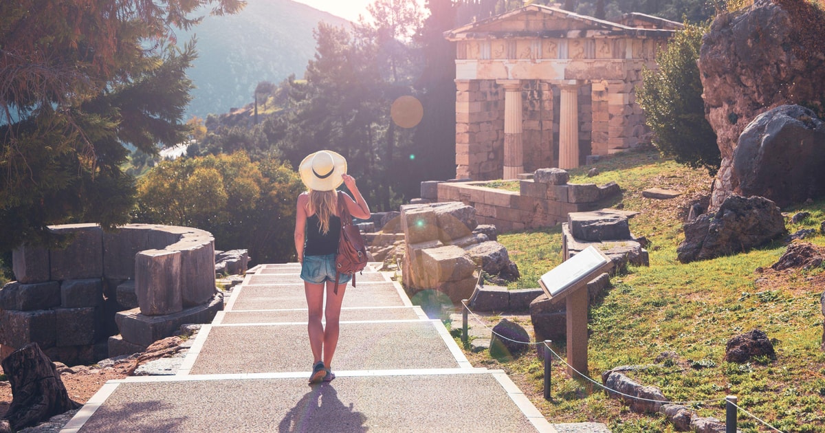 Delphi: Tagestour in Kleingruppen ab Athen | GetYourGuide
