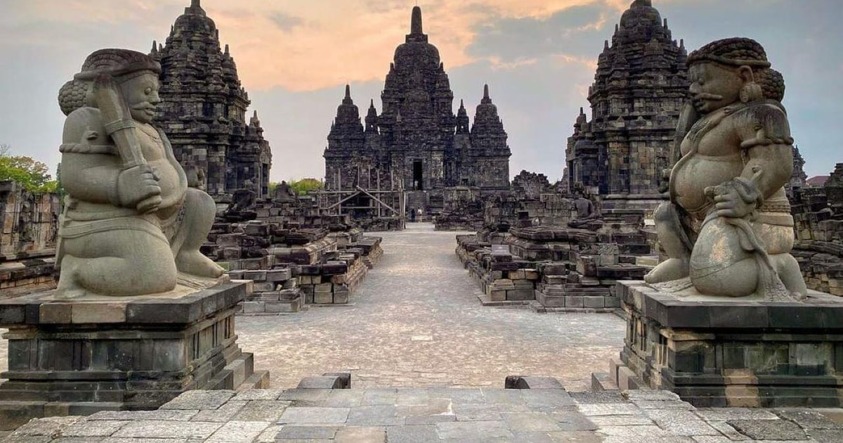 Borobudur Merapi Prambanan Tour Allin By Wonderful Prambanan | GetYourGuide