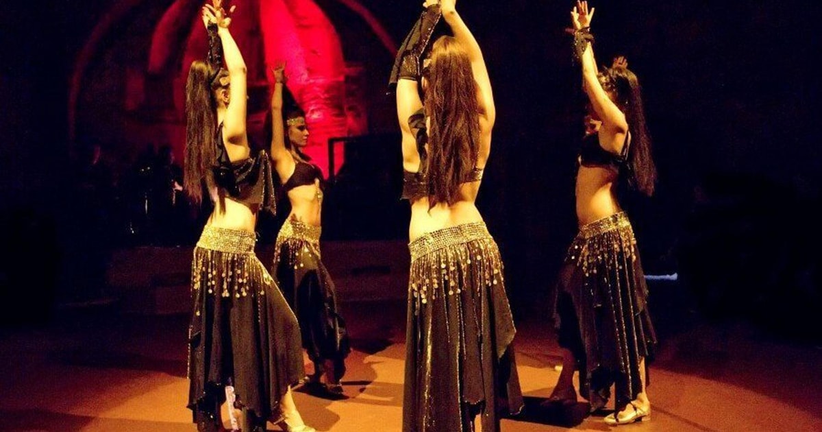 Capadócia: Jantar e show de dança turca com bebidas | GetYourGuide
