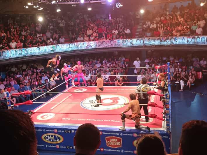 Mexico City: Mexican wrestling evening | GetYourGuide