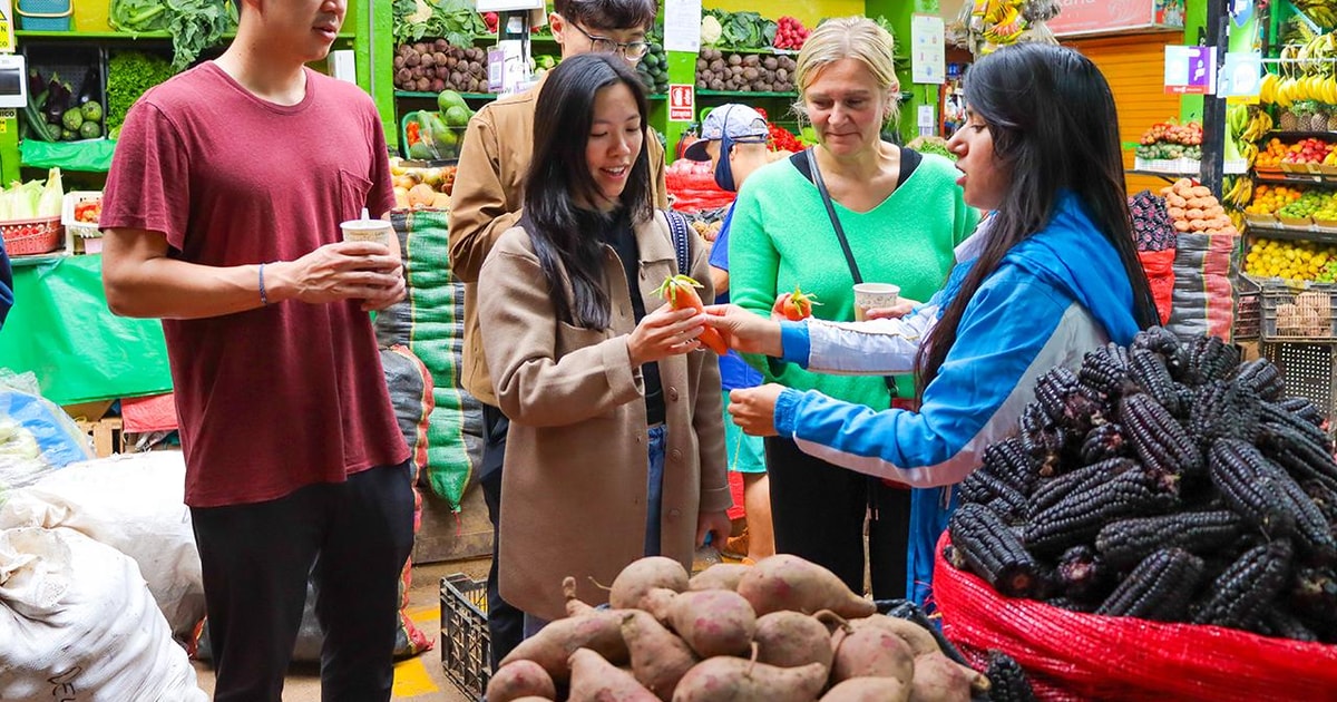 Lima: Geschiedenis van het eten & lokale markten (culinaire tour) | GetYourGuide