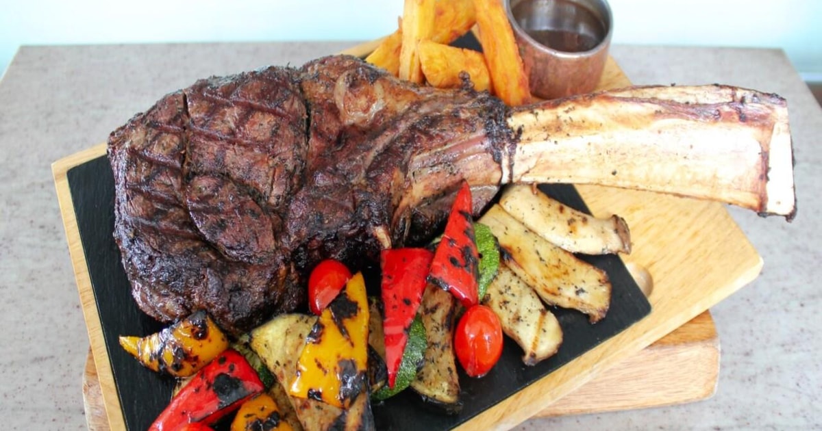 Hua Hin: Coast Beach Club & Bistro at Centara Grand Beach | GetYourGuide