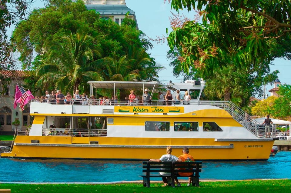 Fort Lauderdale: Anlatımlı Tam Günlük Hop-On Hop-Off Teknesi | GetYourGuide