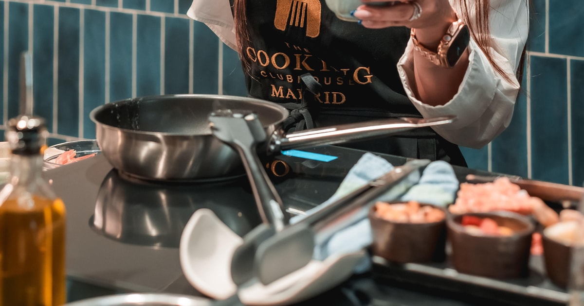 Madrid: Tapas Cooking Class with bottomless Wine Pairing | GetYourGuide