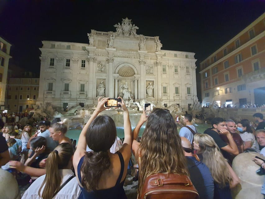 Rome: Trevi Fountain & Other Highlights Guided Tour at Night | GetYourGuide