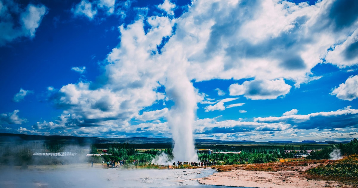 Reykjavik: Golden Circle auf Italienisch, Þingvellir, Geysir, Gullfoss | GetYourGuide