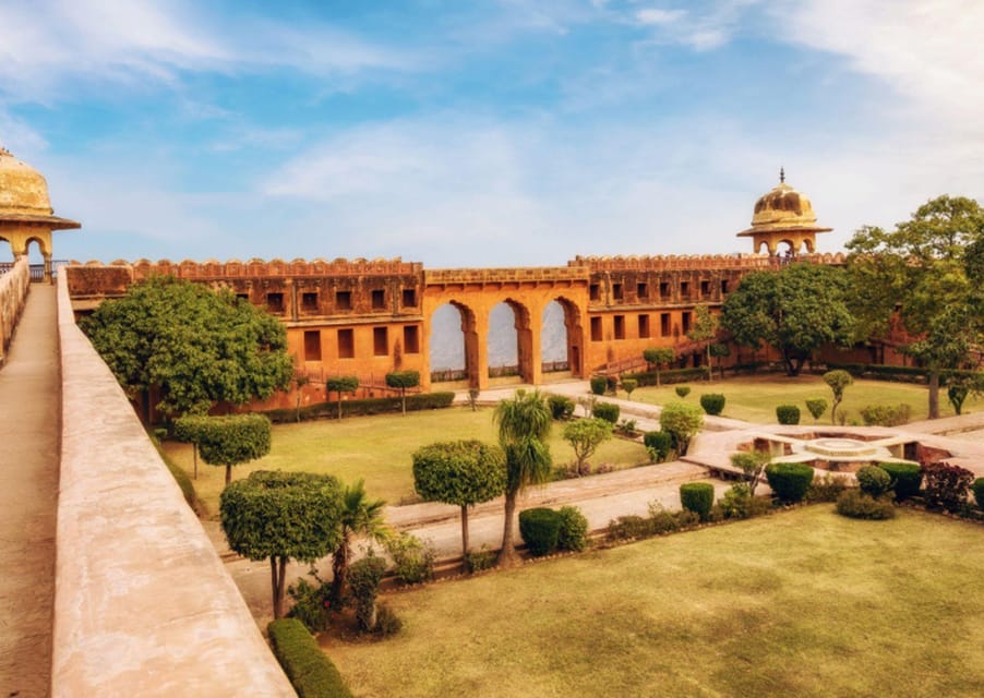 Jaipur Heritage Trail Forts and Palaces Guided Full Day Tour | GetYourGuide