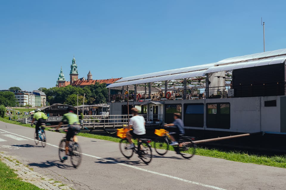 Krakau: Romantisch diner met een boottocht op de rivier de Wisla ...