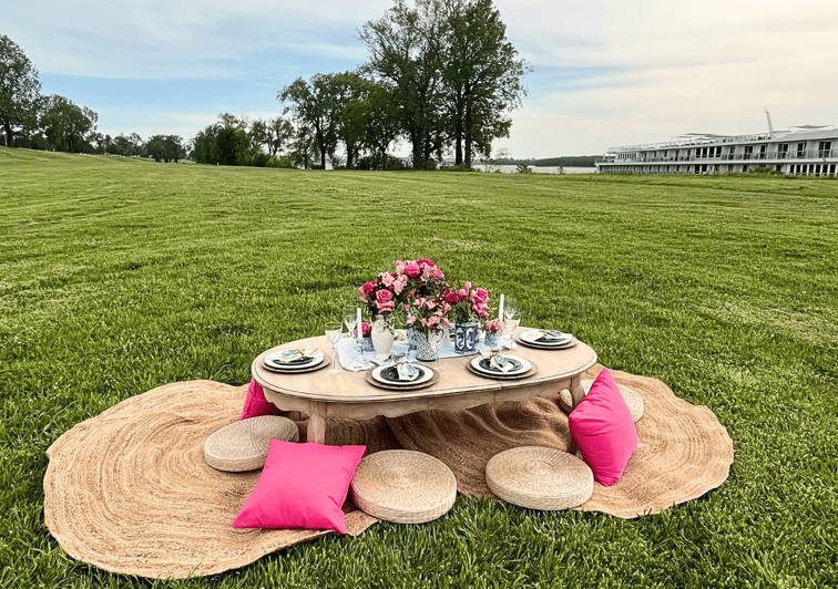 Memphis: Riverside Luxury Picnic on the Mighty Mississippi | GetYourGuide