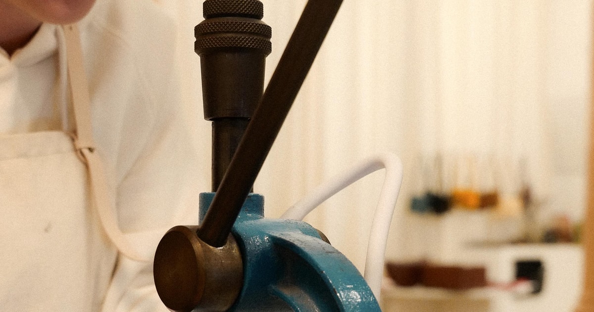Barcelona: Craft your own leather bag, Hands-On workshop | GetYourGuide