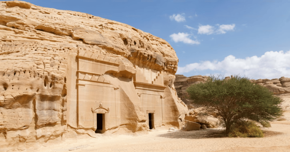 AlUla: tour de día completo en 4x4 con paradas panorámicas | GetYourGuide