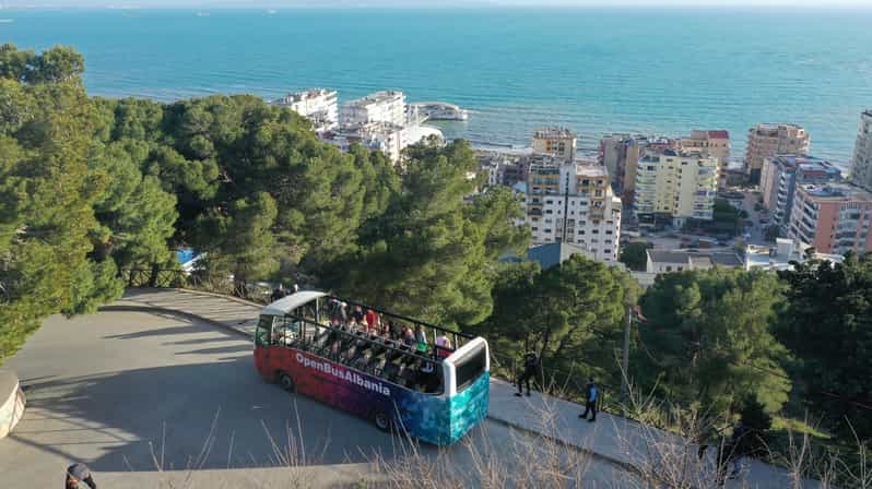 Stadtführung durch das Zentrum von Tirana: Open Bus Albanien | GetYourGuide