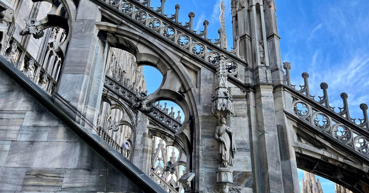Milan: Express Duomo Semi-Private Guided Tour with Terrace | GetYourGuide