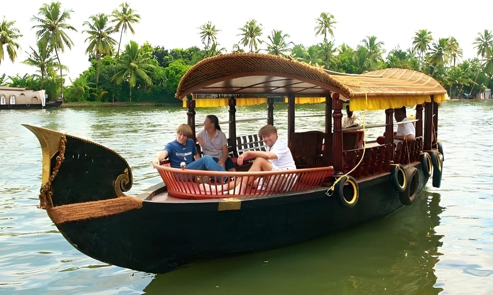 Alleppey Shikara boat ride | GetYourGuide