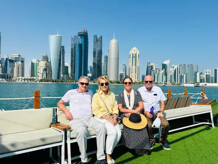 Qatar: Visita guiada aos pontos altos da cidade de Doha e cruzeiro ...