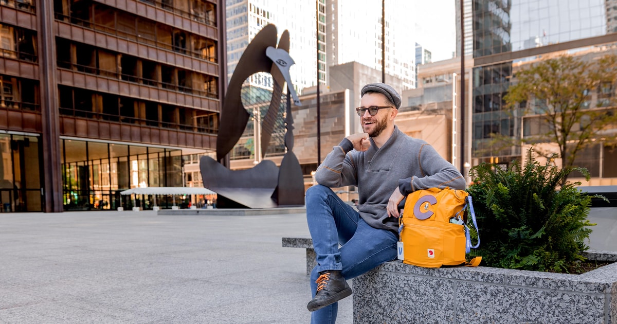Walkin' with Colin: Chicago Tour du Jour | GetYourGuide