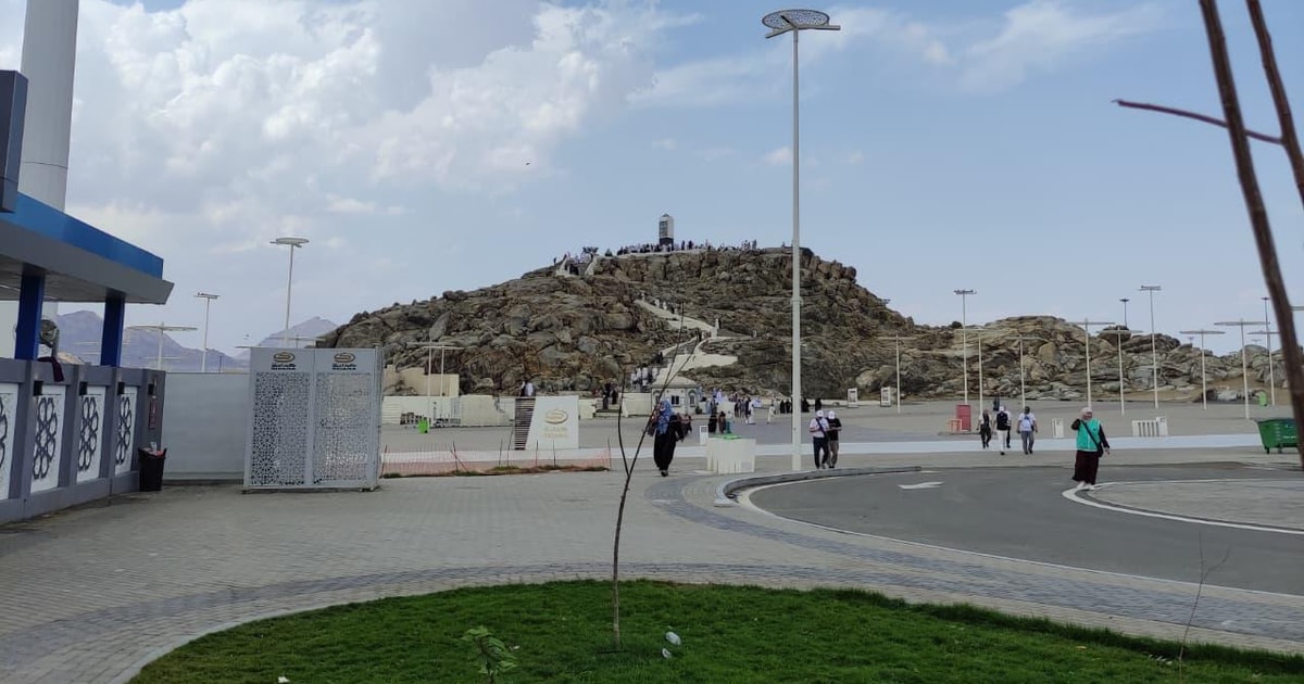 Mecca: Museum & Makkah City Guided Tour with Transport | GetYourGuide
