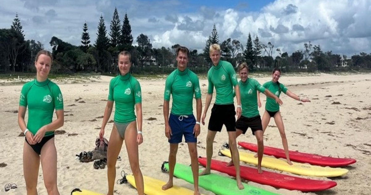 Byron Bay: Group Surf Lesson with Instructor | GetYourGuide