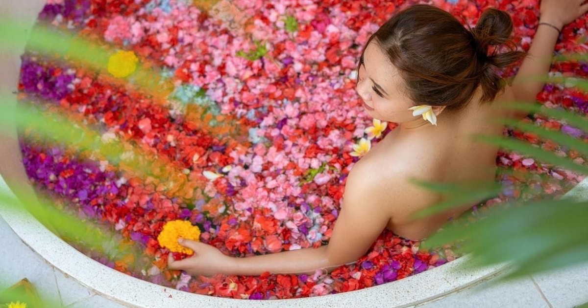 Bali: Luxury Spa Balinese Massage scrub Flower bath 2 Hour | GetYourGuide