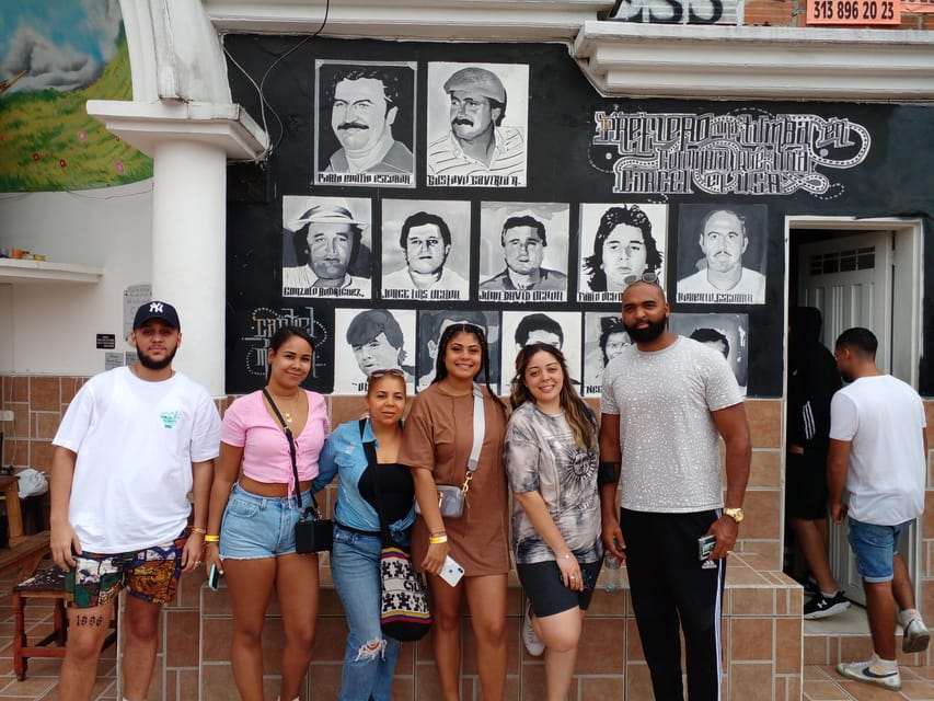 Medellin: Tour Pablo Escobar y Comuna 13 Privado | GetYourGuide