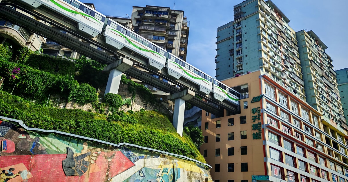 Chongqing: City Highlights join in Day Tour | GetYourGuide