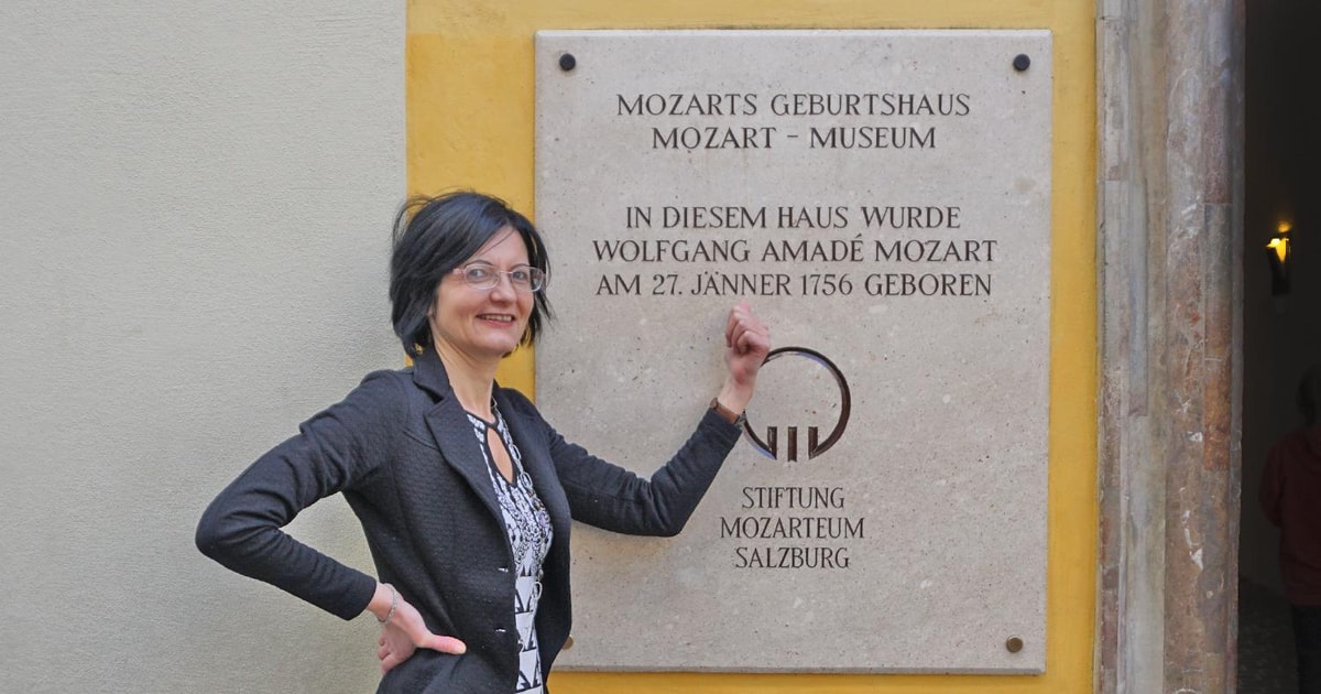 Salzburg: Mozart Tour & City Tour with Tasting | GetYourGuide
