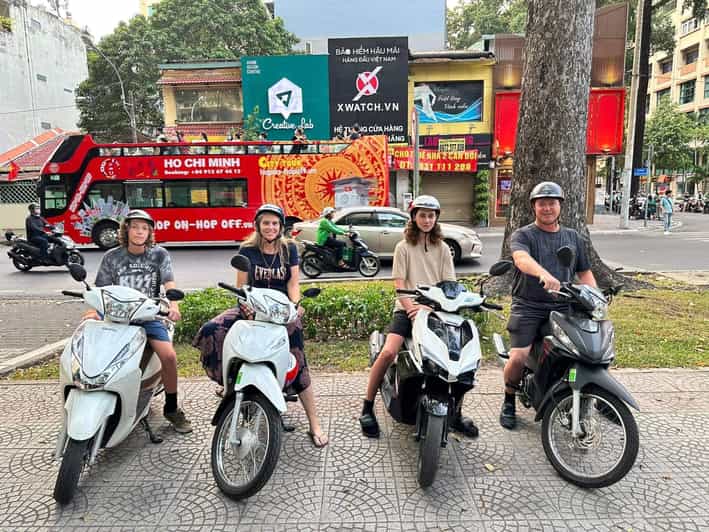 Από το Χο Τσι Μινχ: Saigon Sightseeing By Motorbike: Saigon Sightseeing ...