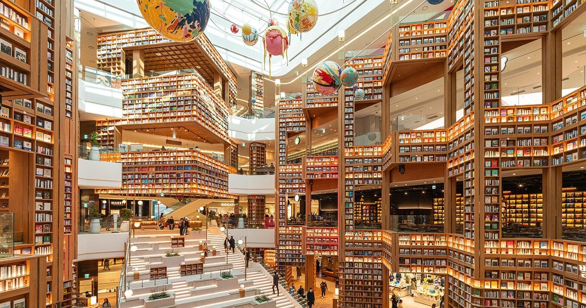 Seoul: Suwon Hwaseong, Folk Village & Starfield library Tour | GetYourGuide