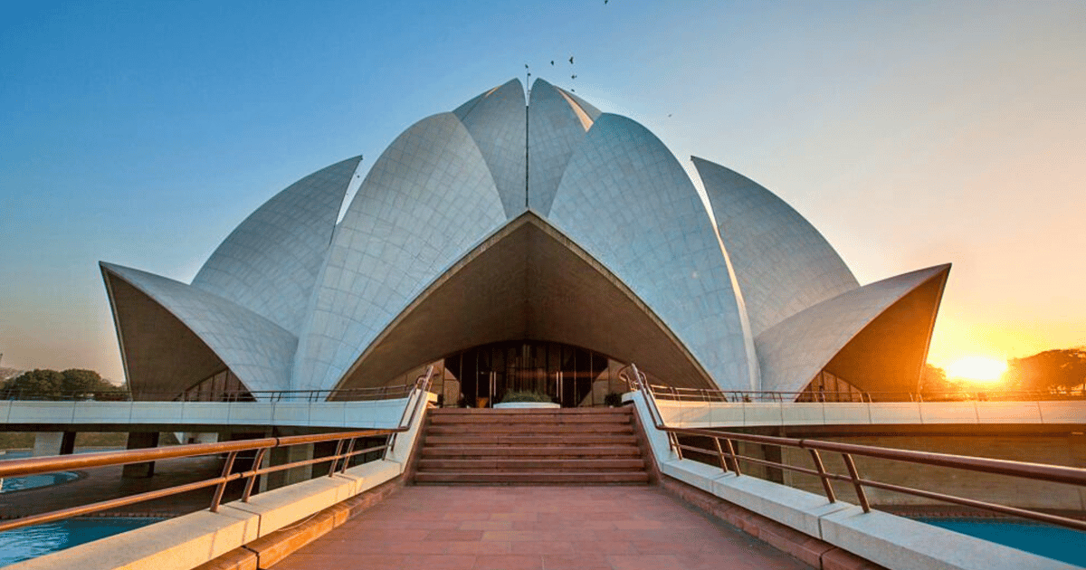 Delhi: 6-Hours Delhi Spiritual Sites With Famous Temples | GetYourGuide