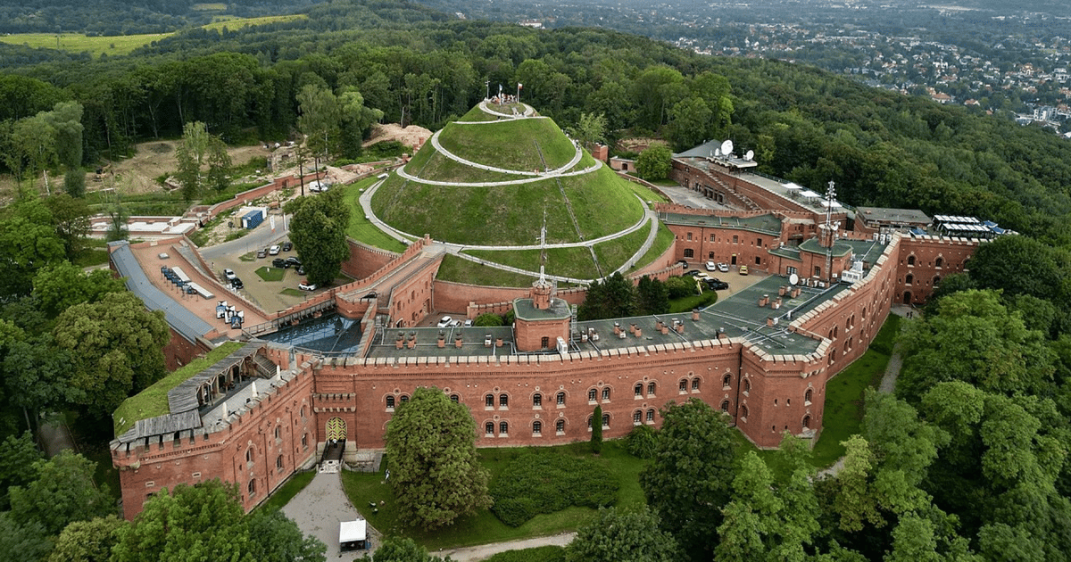 Krakow: Kościuszko Mound Entry Ticket with Exhibitions | GetYourGuide