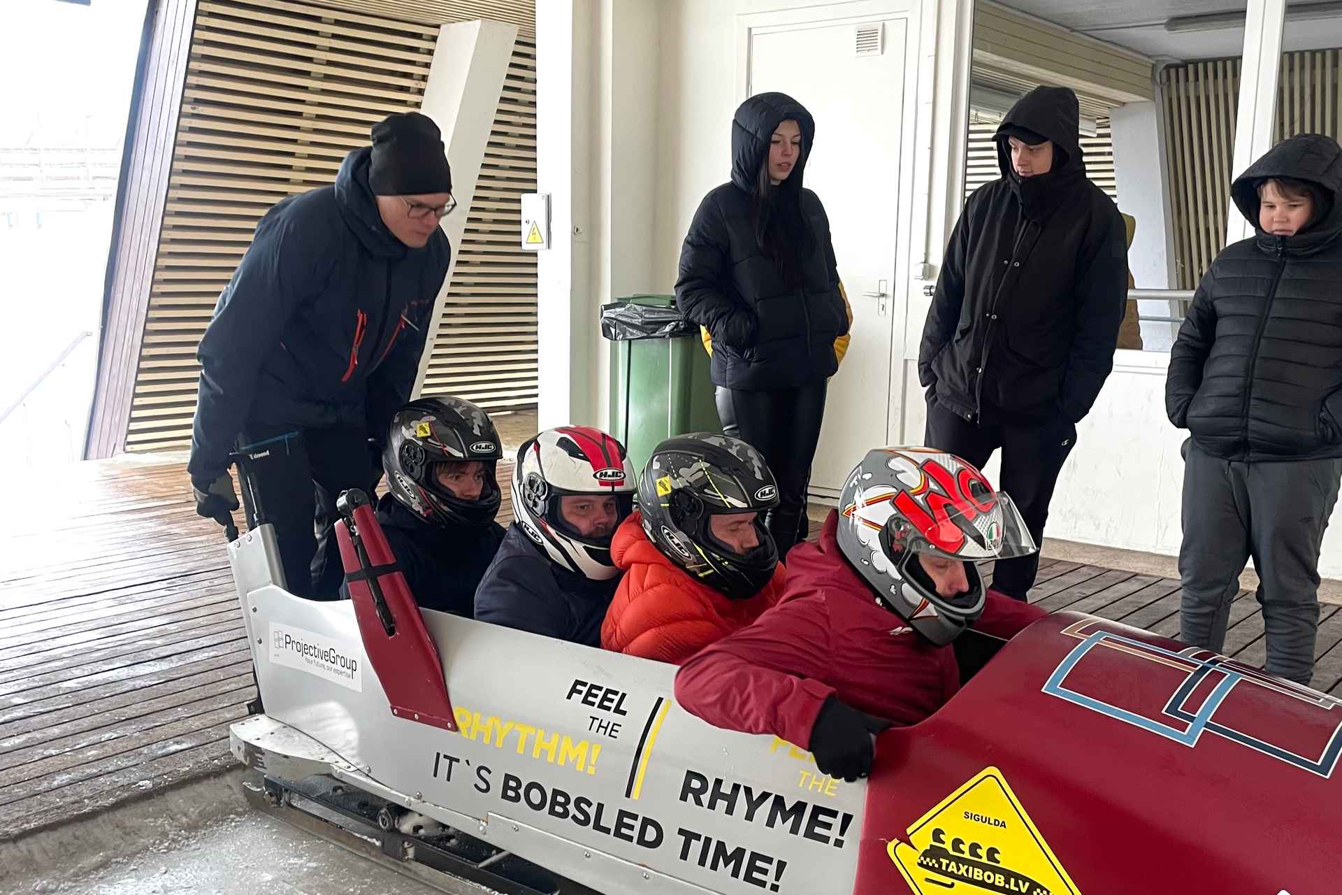 Balade douce en bobsleigh de Riga à Sigulda | Guide to Europe