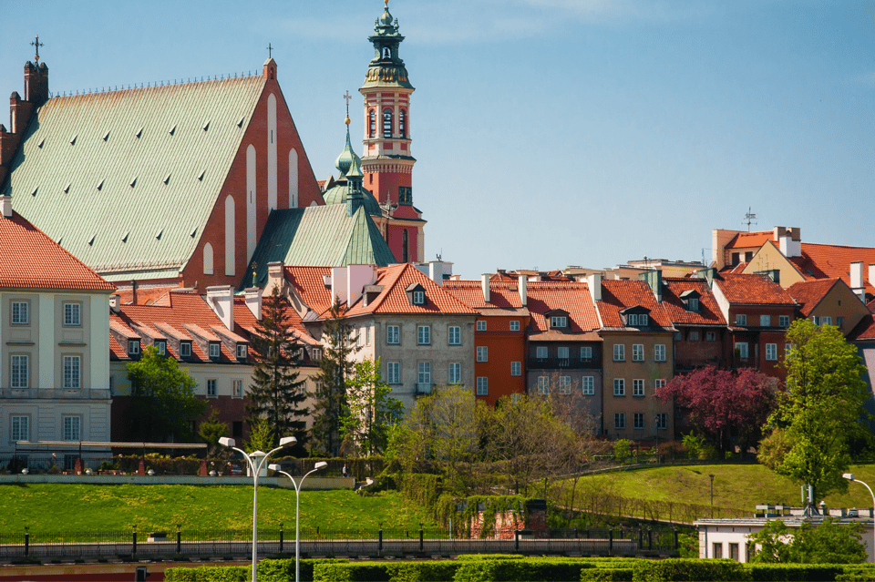 Warsaw: First Discovery Walk and Reading Walking Tour | GetYourGuide