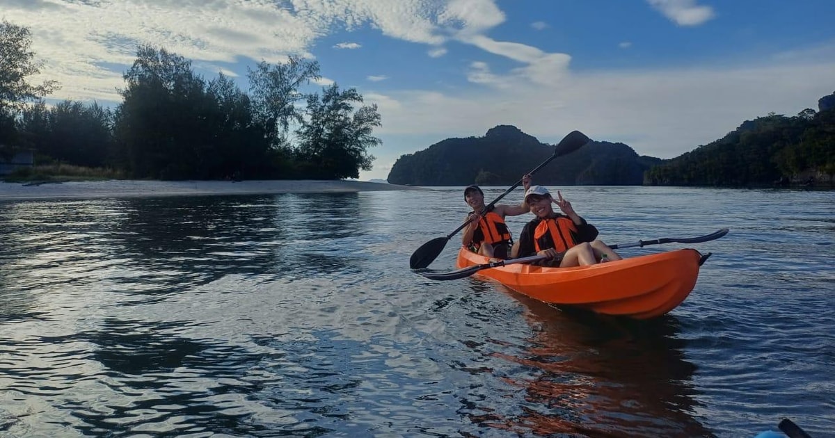 Langkawi: Kajaktour bei Sonnenuntergang | GetYourGuide