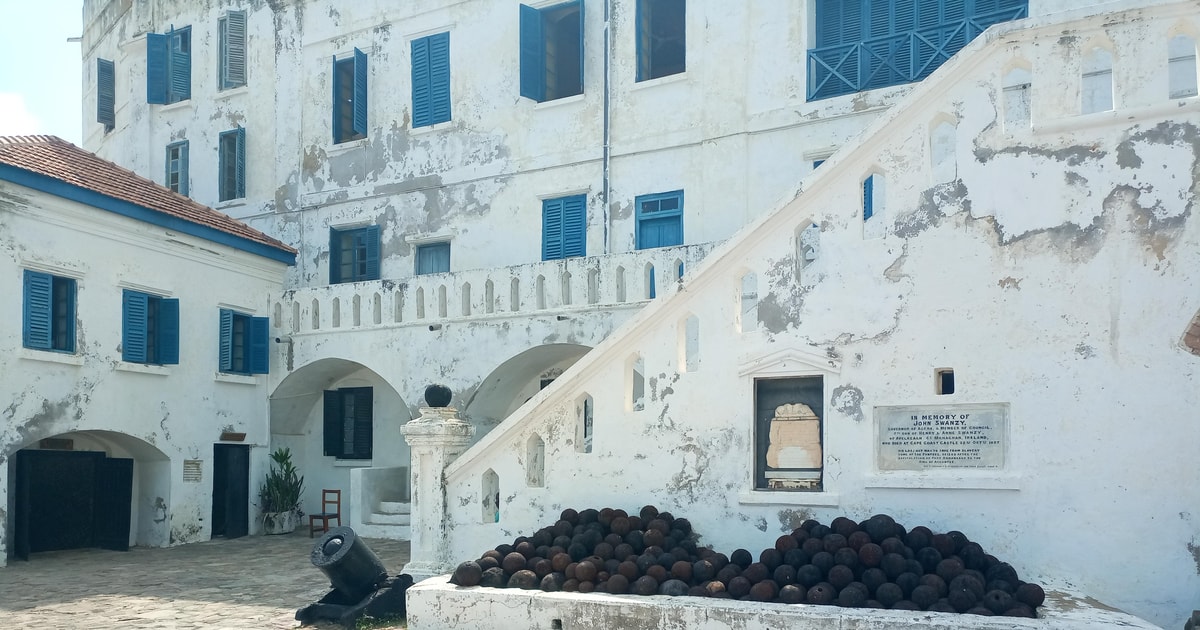 Tour privato: fiume Ancestral Last Bath e castello di Cape Coast ...