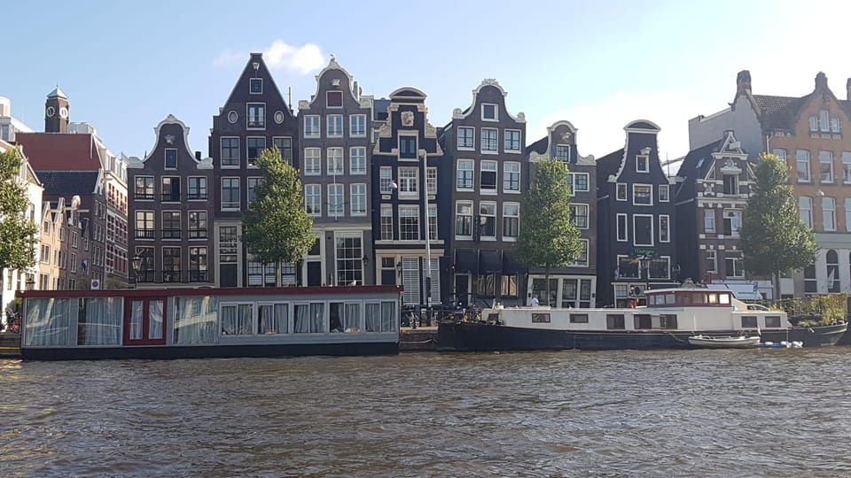 Amsterdam visite à vélo avec un guide local francophone! | GetYourGuide