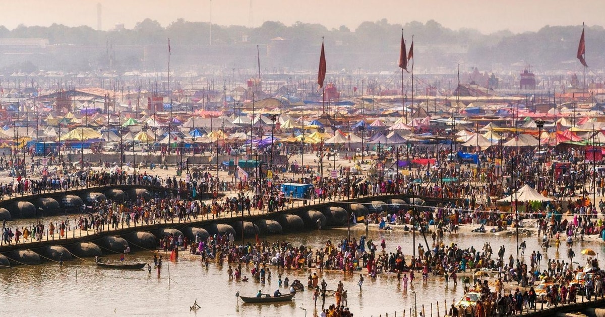 From Varanasi: 4 Days Varanasi - Prayagraj Kumbh Mela Tour | GetYourGuide