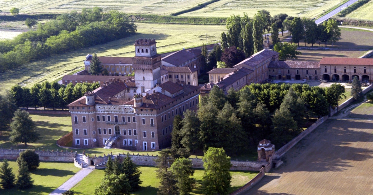 GUIDED TOUR OF THE CASTLE OF CHIGNOLO PO | GetYourGuide