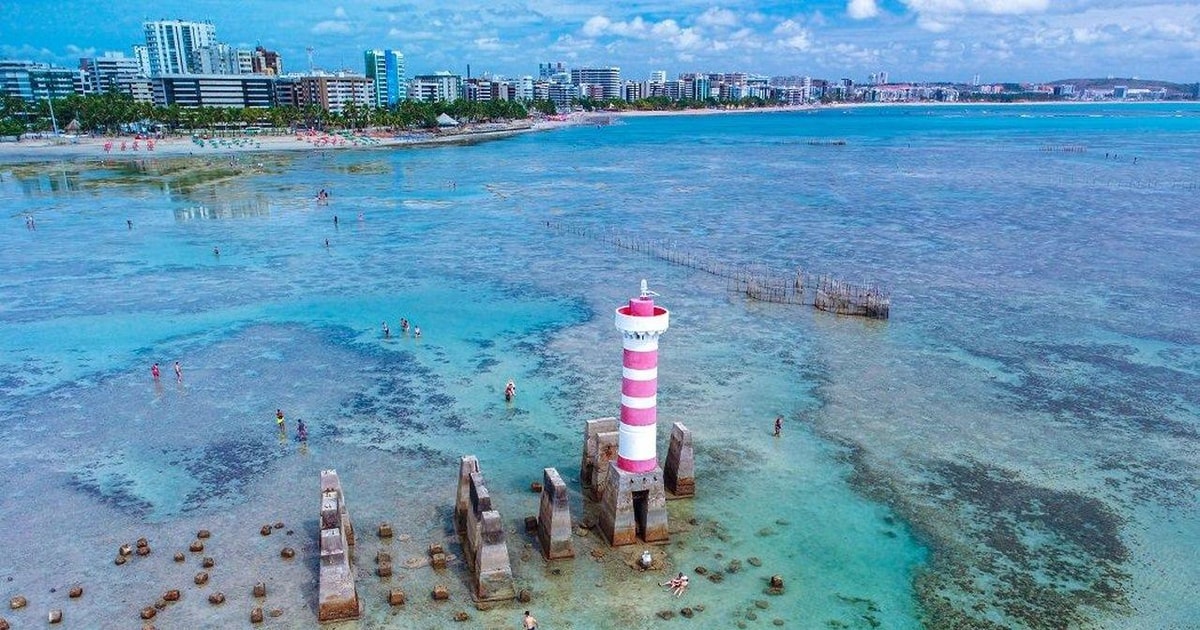Maceió: Ponta Verde Beach Natural Pools Boat Tour | GetYourGuide